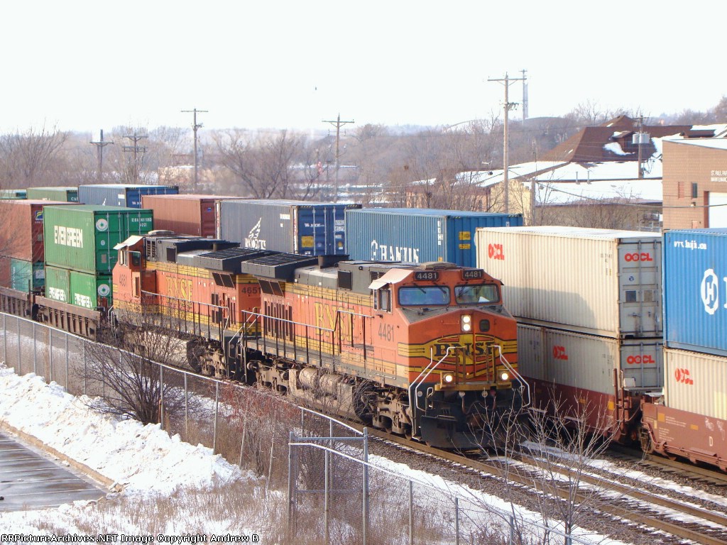 BNSF 4481